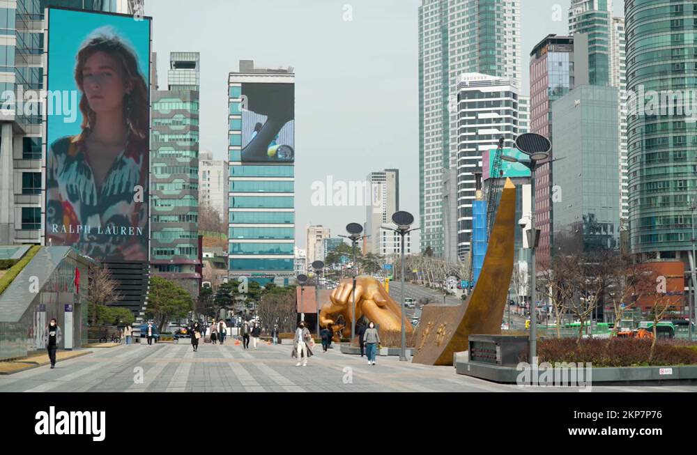 Establishing shot of the Gangnam District and Coex Complex in Seoul ...