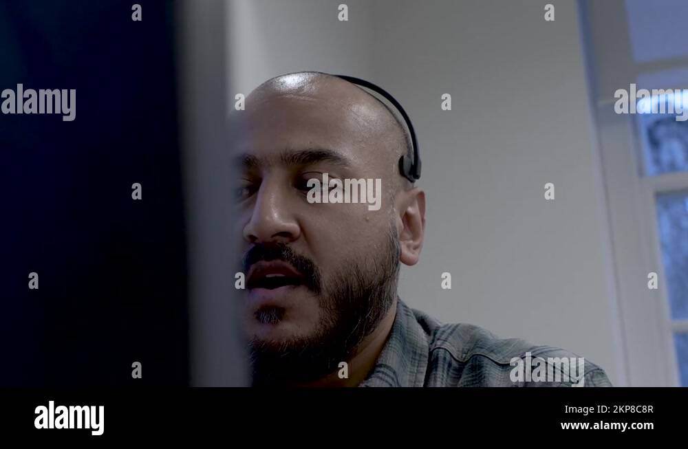 Head microphone Stock Videos & Footage - HD and 4K Video Clips - Alamy