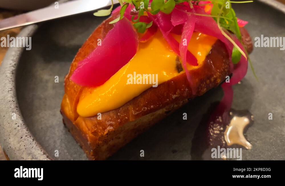 Yellow bun Stock Videos & Footage - HD and 4K Video Clips - Alamy