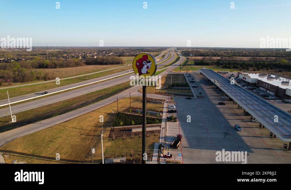 Buc Ees Sign Stock Videos And Footage Hd And 4k Video Clips Alamy