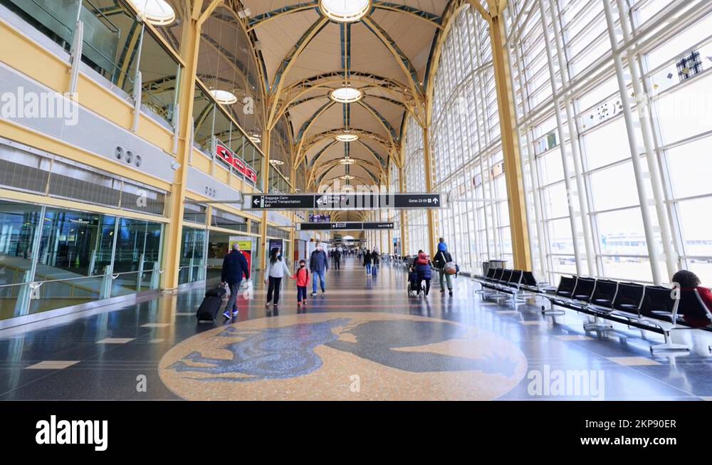 Ronald reagan national airport terminal Stock Videos & Footage - HD and ...