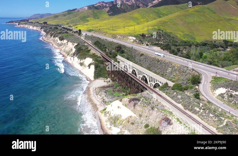 Us route 101 bridge Stock Videos & Footage - HD and 4K Video Clips - Alamy