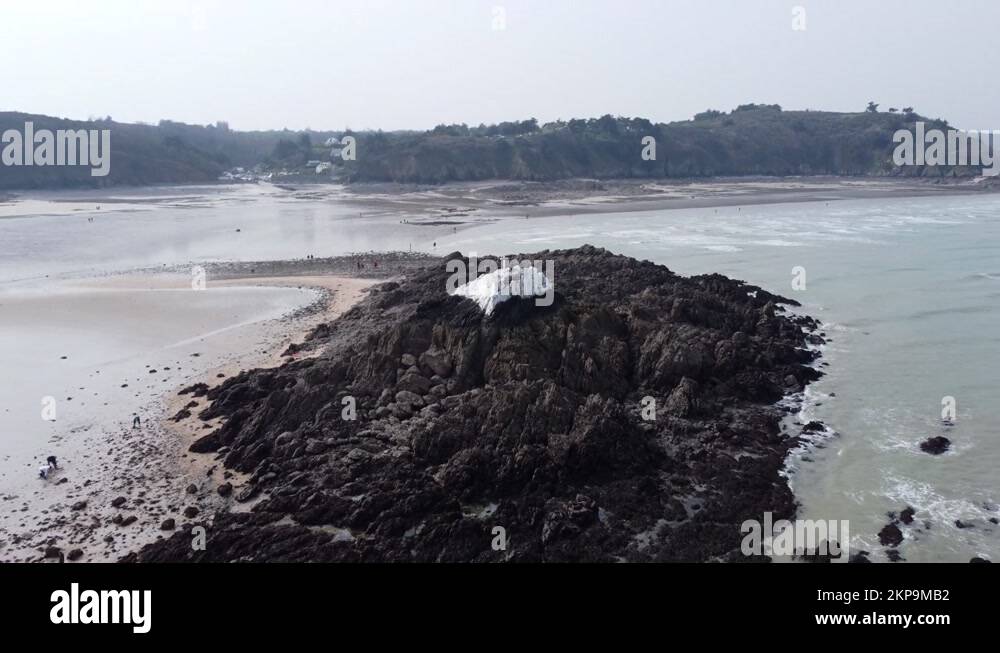 Martin cross Stock Videos & Footage - HD and 4K Video Clips - Alamy