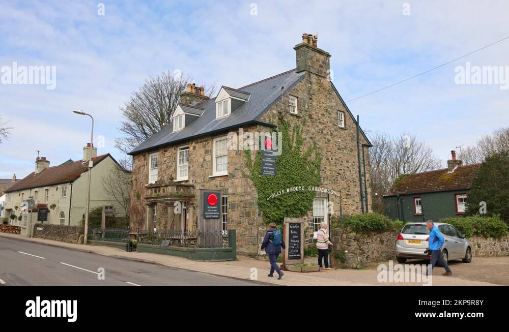 Welsh bar Stock Videos & Footage - HD and 4K Video Clips - Alamy