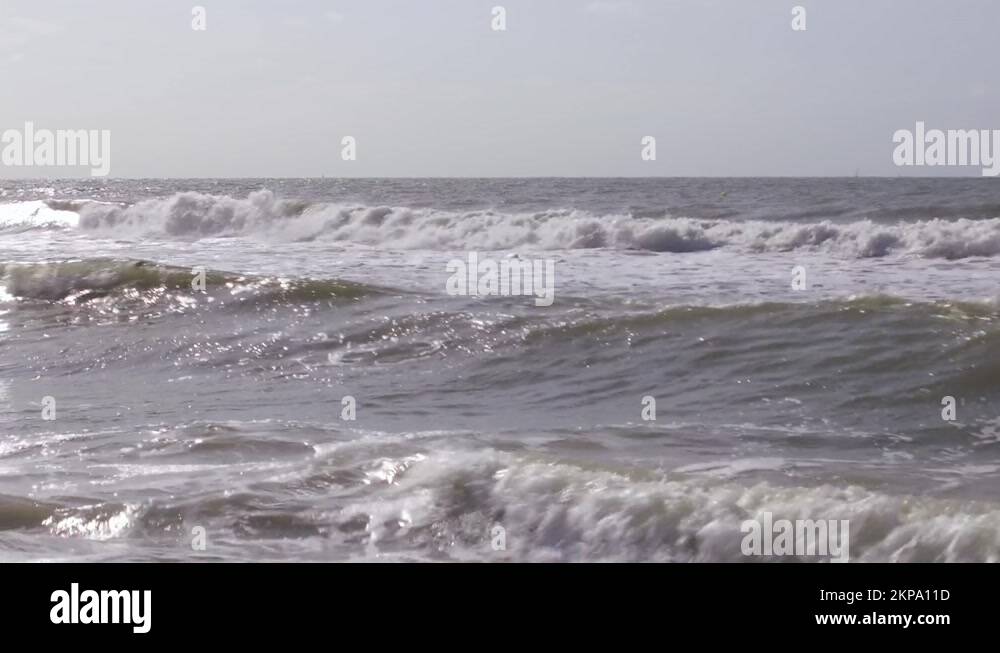 Foam crest Stock Videos & Footage - HD and 4K Video Clips - Alamy