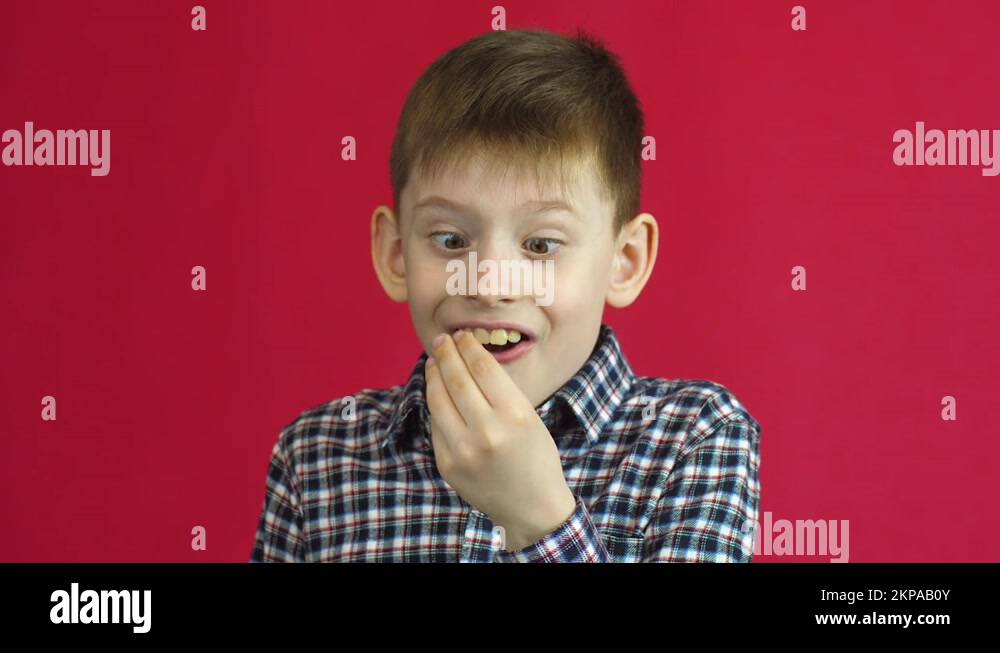 Pulling a tooth out Stock Videos & Footage - HD and 4K Video Clips - Alamy