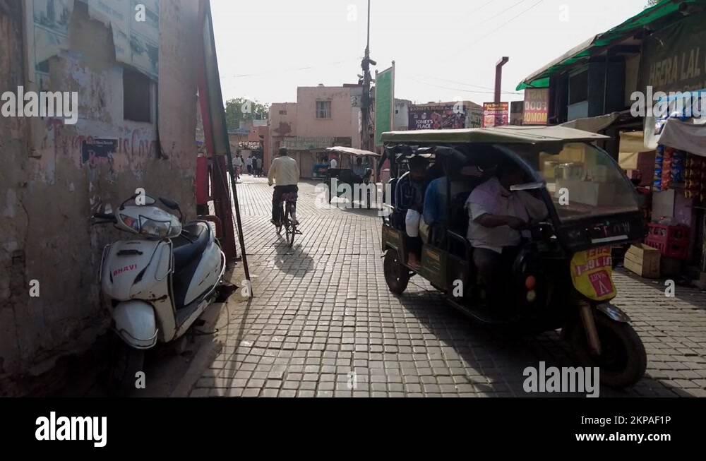 Views gardens taj mahal Stock Videos & Footage - HD and 4K Video Clips ...