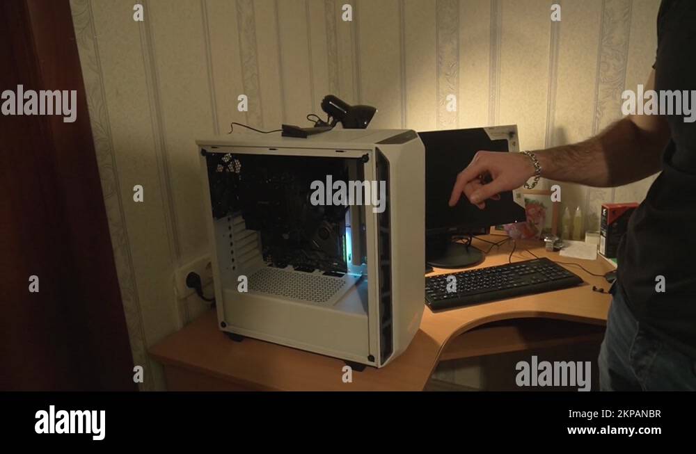 After assembling the system unit, computer case, the guy cannot start ...