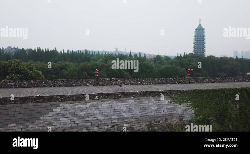 Chinese city wall Stock Videos & Footage - HD and 4K Video Clips - Alamy