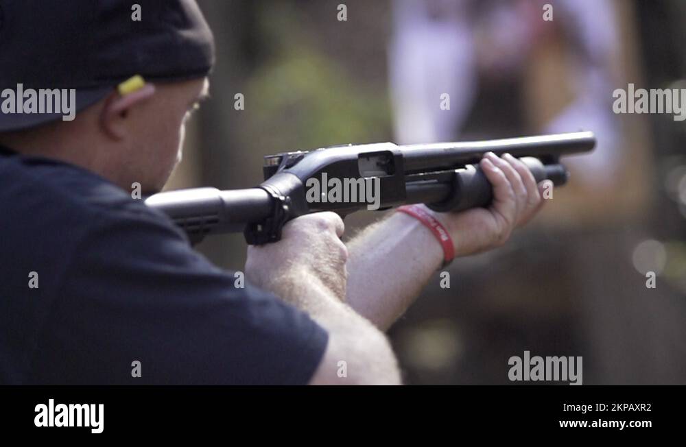 240 gun shoot Stock Videos & Footage - HD and 4K Video Clips - Alamy
