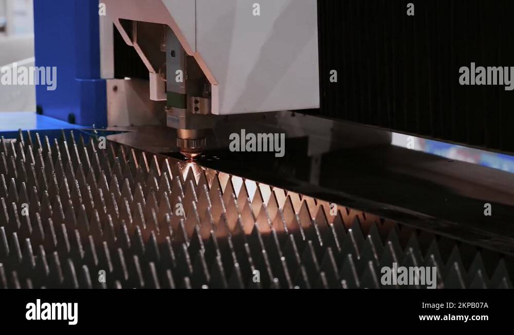 Burn cutting Stock Videos & Footage - HD and 4K Video Clips - Alamy