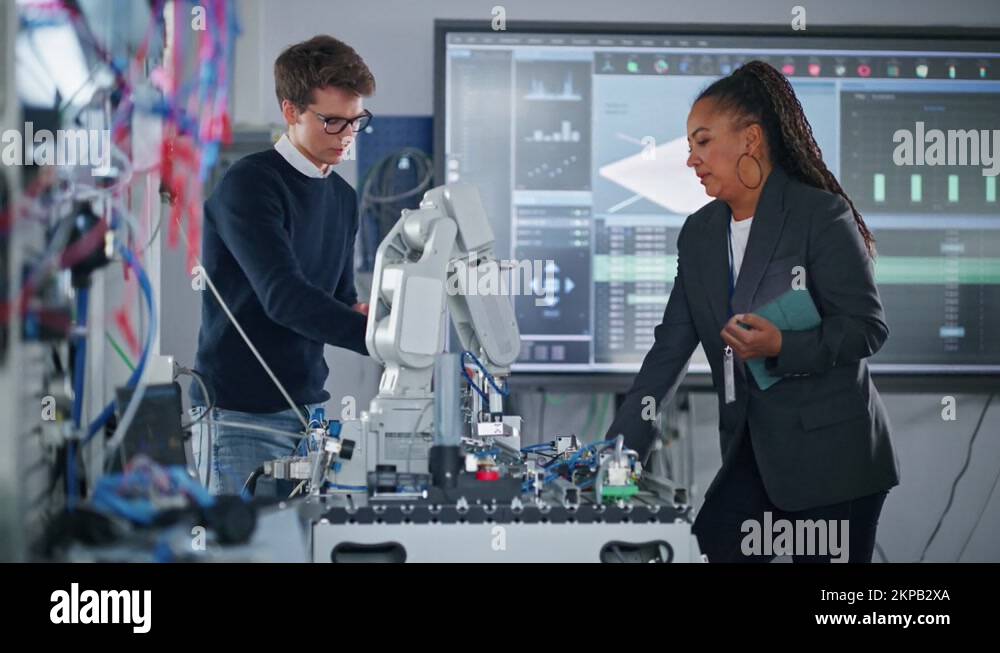 Screen science lecture man Stock Videos & Footage - HD and 4K Video ...