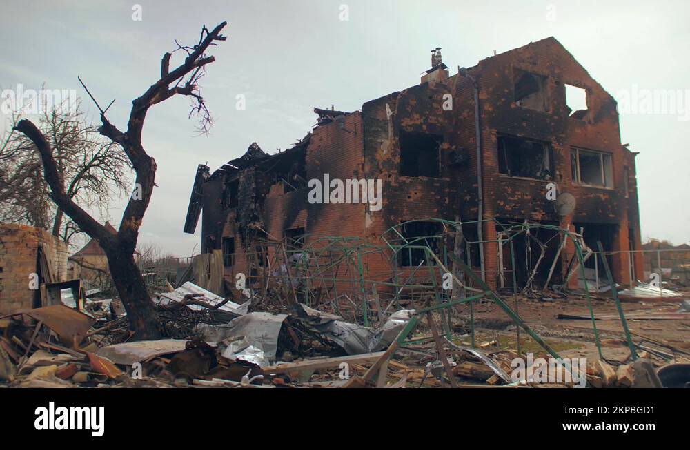 war building ruin Ukraine destruction city bomb house attack destroyed ...