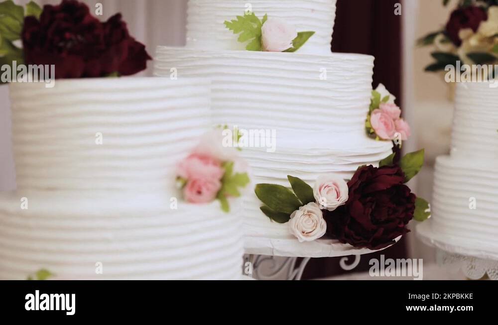 Layered cakes Stock Videos & Footage - HD and 4K Video Clips - Alamy