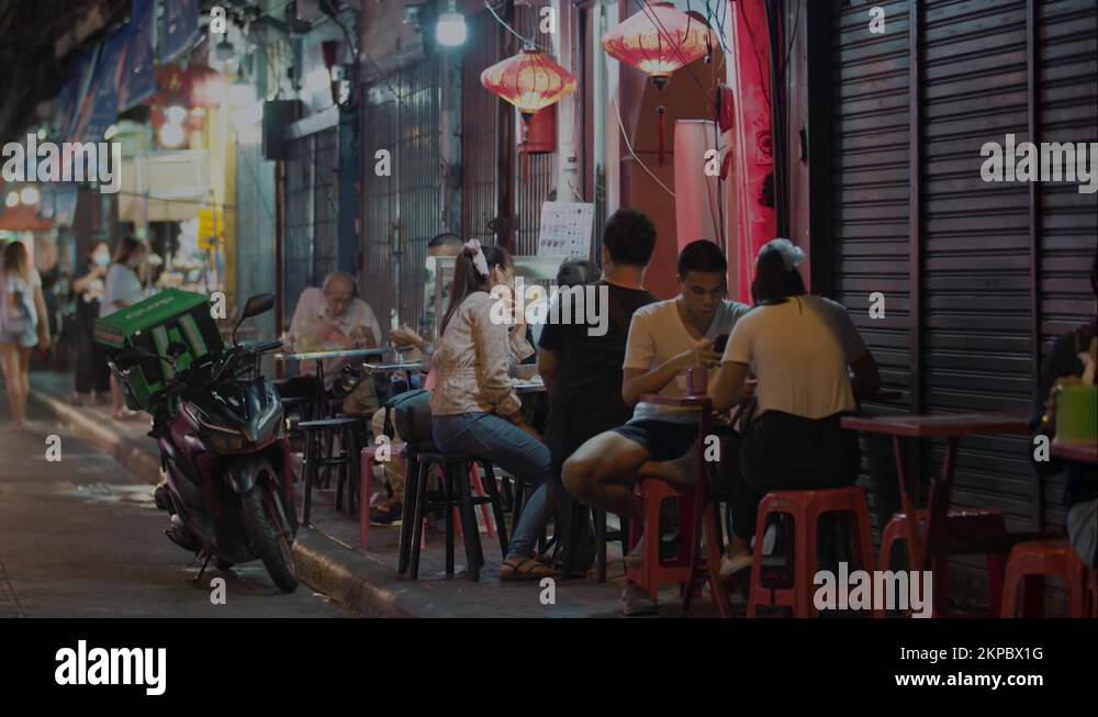 Late night street Stock Videos & Footage - HD and 4K Video Clips - Alamy