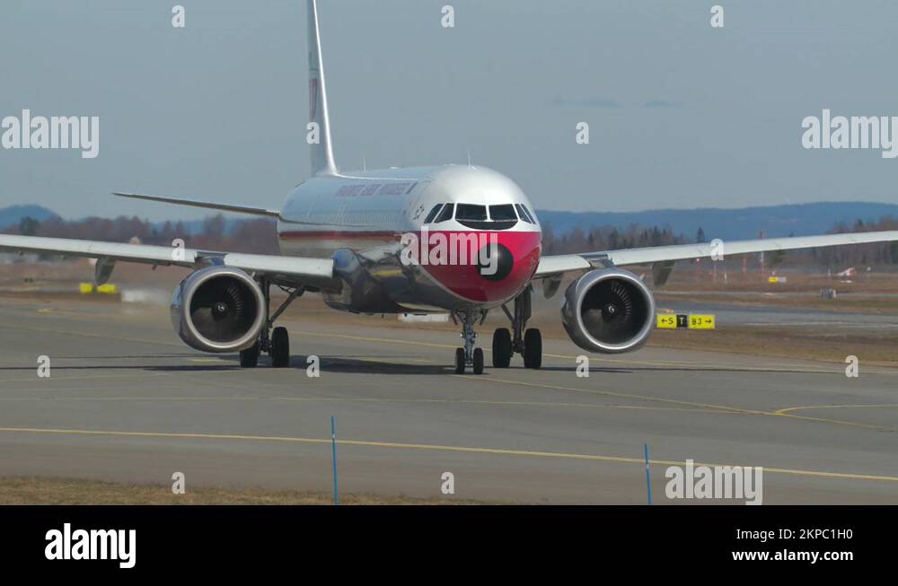 airplane airbus 321neo tap air portugal retro livery taxiing turning ...