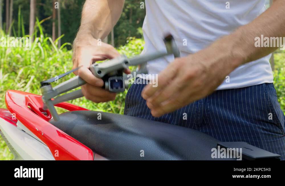 Assembly mount Stock Videos & Footage - HD and 4K Video Clips - Alamy