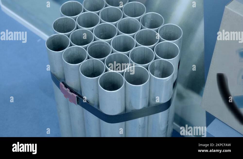 Metal coupler Stock Videos & Footage - HD and 4K Video Clips - Alamy