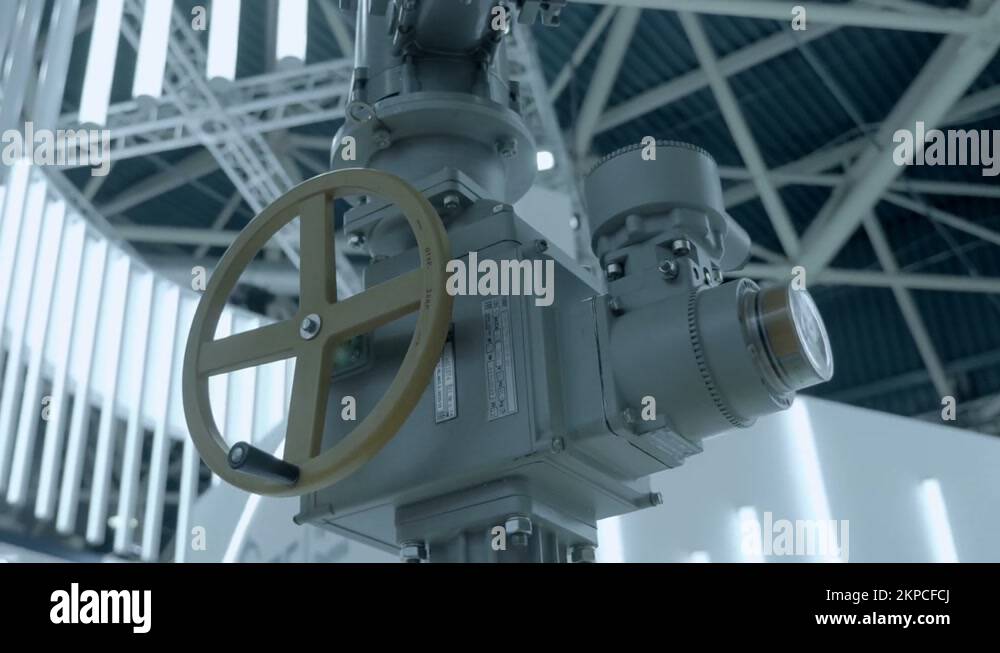 Water control valve Stock Videos & Footage - HD and 4K Video Clips - Alamy