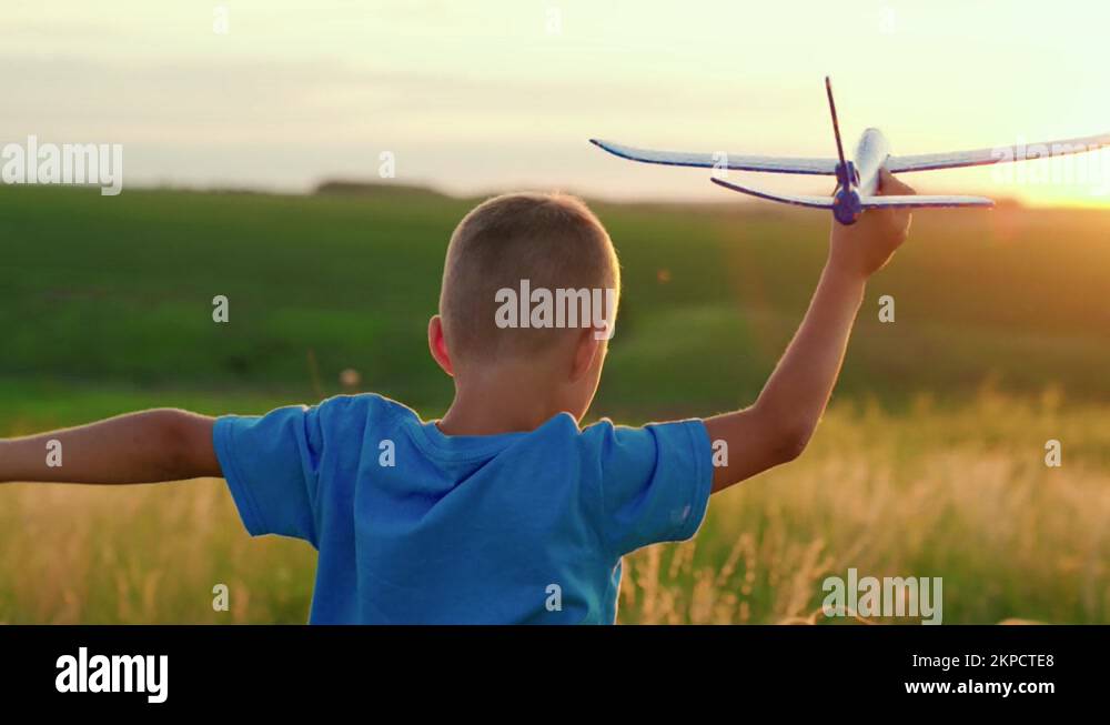 Flying boy Stock Videos & Footage - HD and 4K Video Clips - Alamy