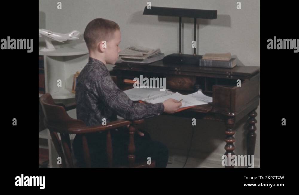 Arranging papers Stock Videos & Footage - HD and 4K Video Clips - Alamy