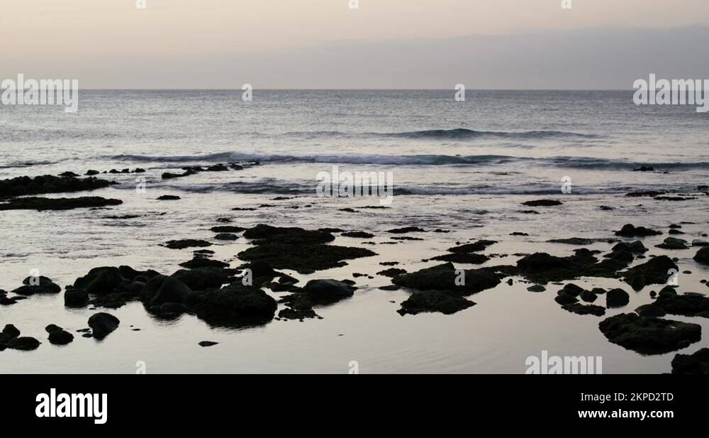 Rock splash ripple Stock Videos & Footage - HD and 4K Video Clips - Alamy