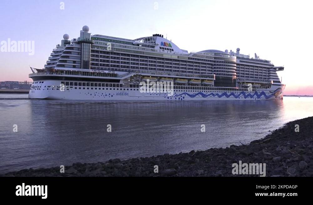 Prima Stock Videos & Footage - HD and 4K Video Clips - Alamy