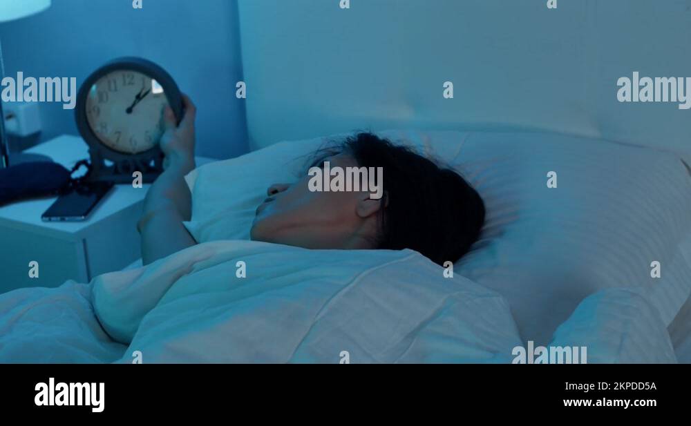 Insomnia clock Stock Videos & Footage - HD and 4K Video Clips - Alamy