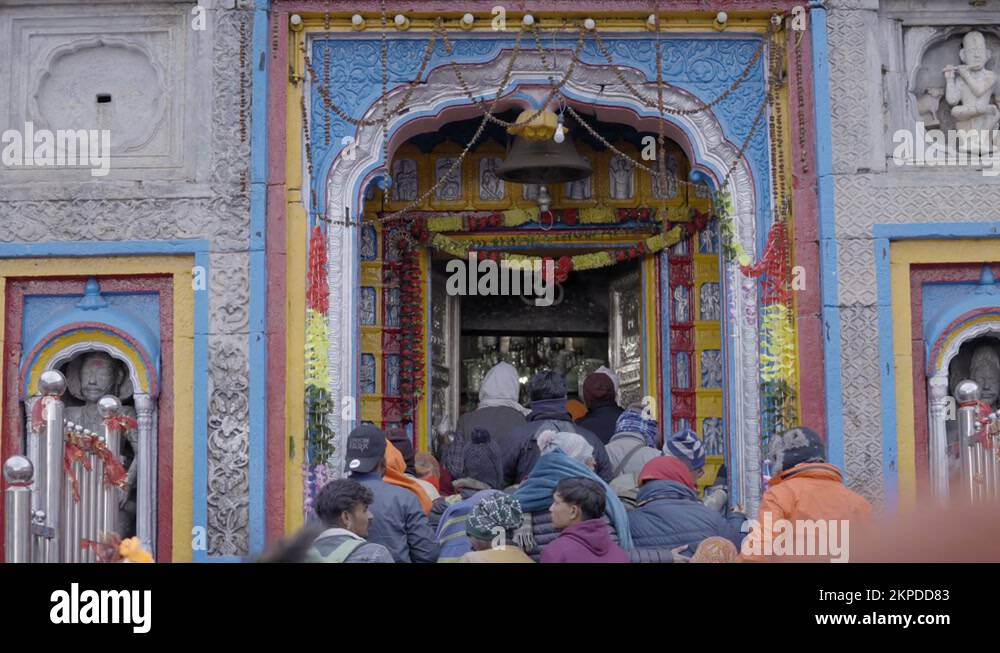 How to enter temple Stock Videos & Footage - HD and 4K Video Clips - Alamy