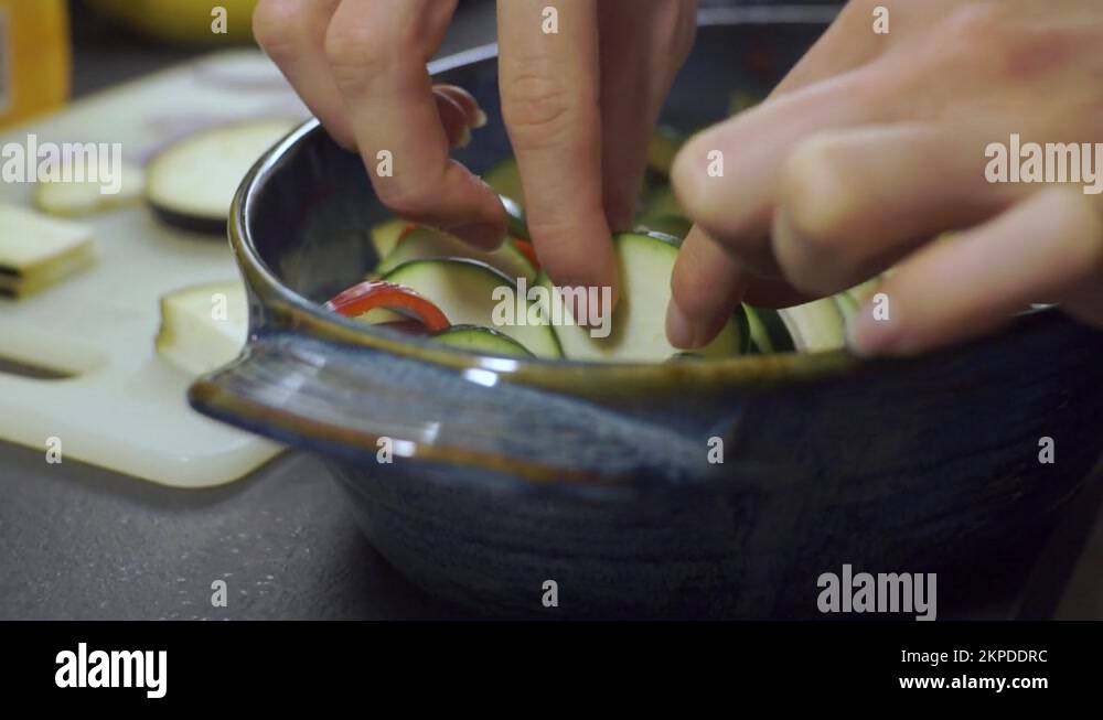 Fix dinner Stock Videos & Footage - HD and 4K Video Clips - Alamy