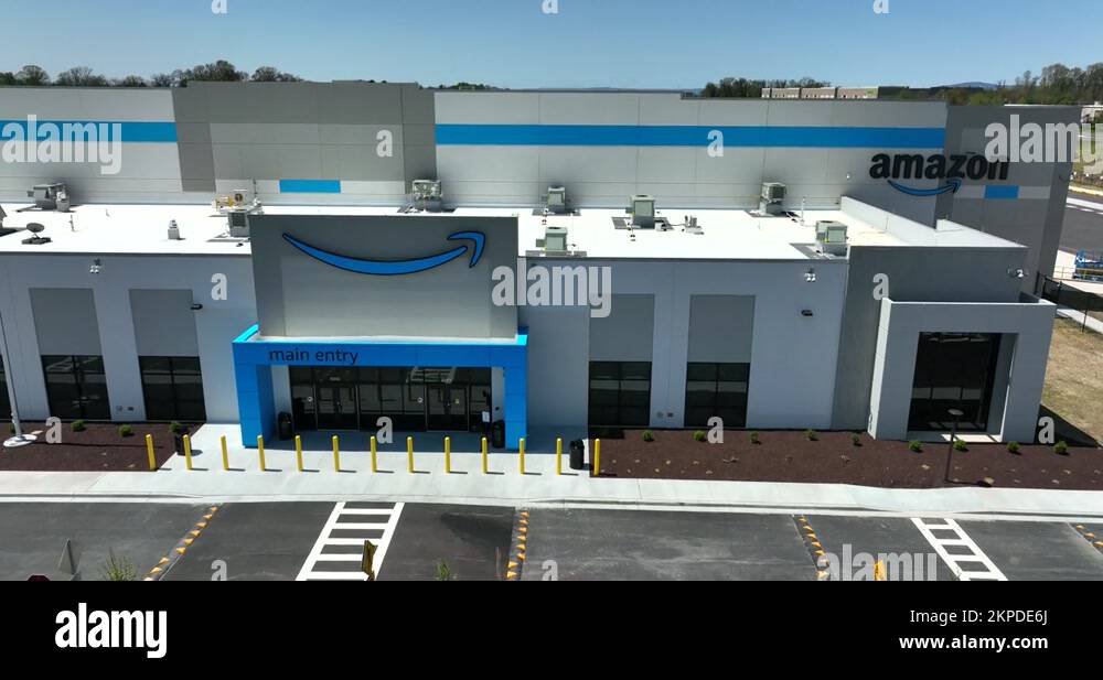 Warehouse exterior front Stock Videos & Footage - HD and 4K Video Clips ...