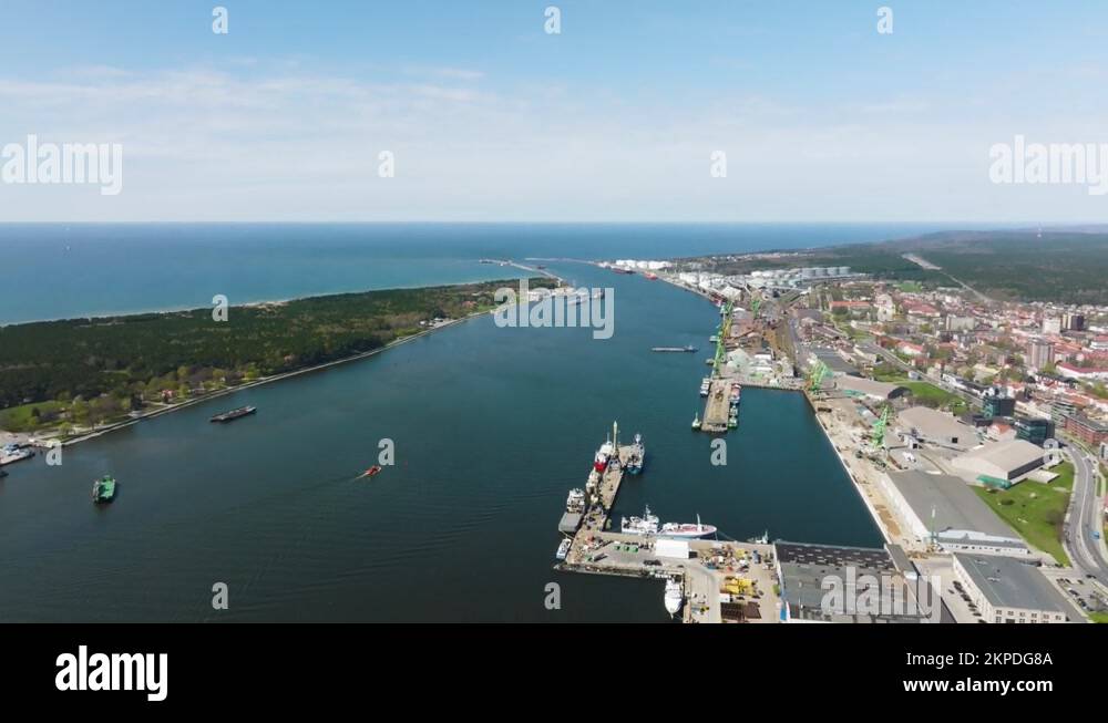Shipyard gate Stock Videos & Footage - HD and 4K Video Clips - Alamy