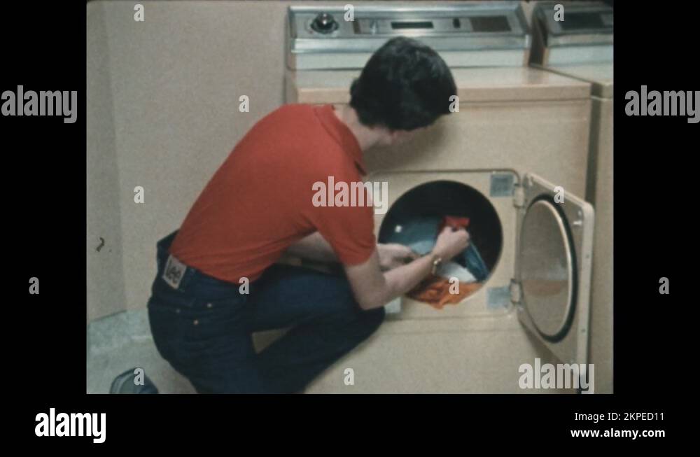 Staticelectricity Stock Videos & Footage - HD and 4K Video Clips - Alamy