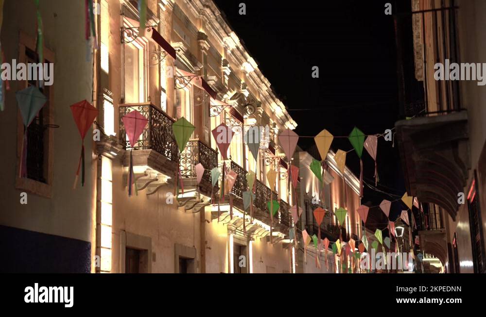 Origami decorations Stock Videos & Footage - HD and 4K Video Clips - Alamy