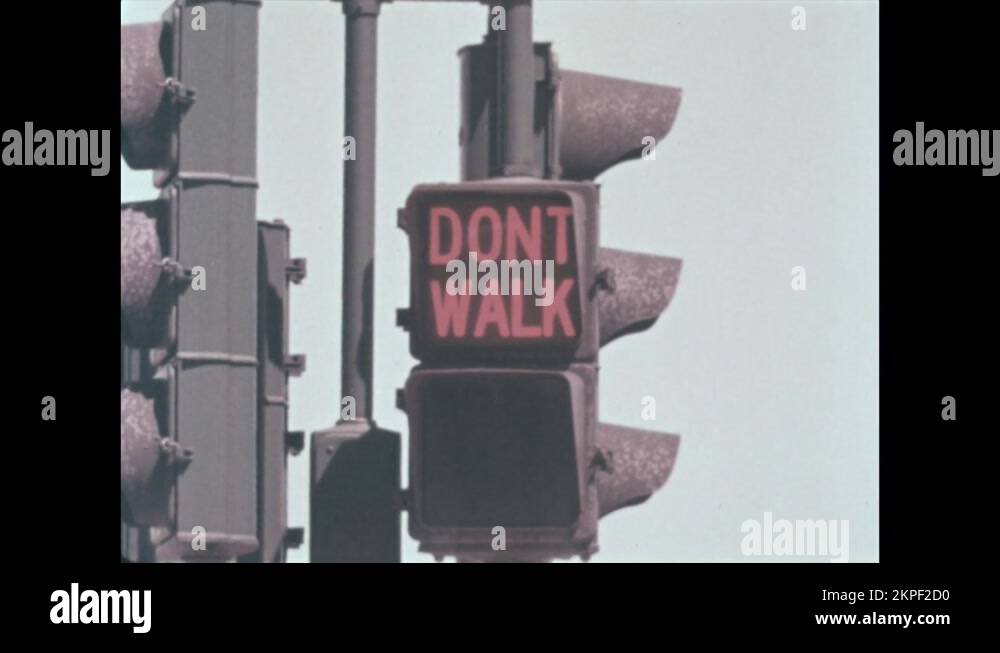 Traffic light walk run Stock Videos & Footage - HD and 4K Video Clips ...