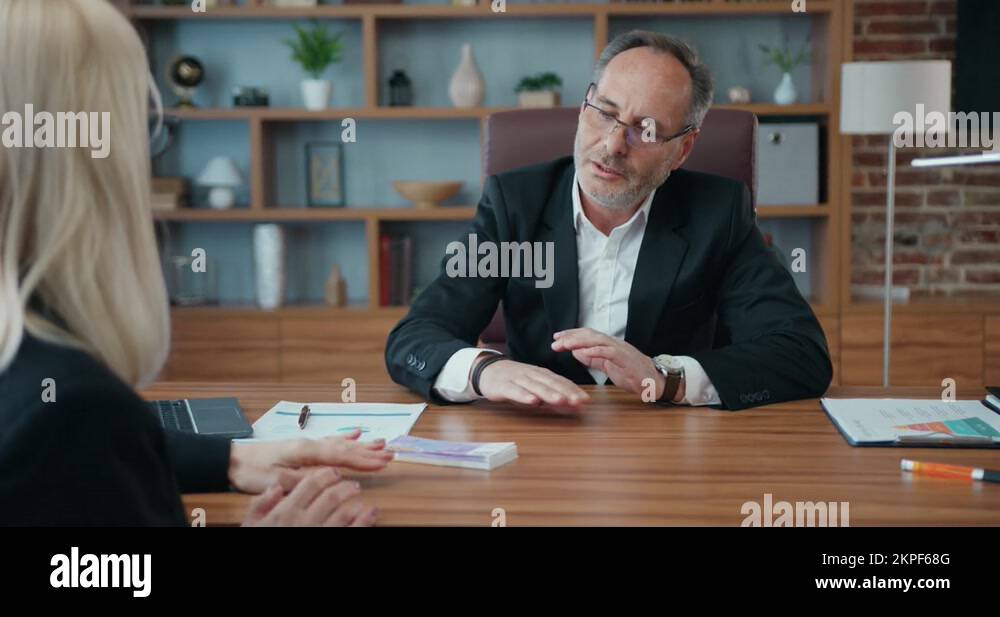 Venal office Stock Videos & Footage - HD and 4K Video Clips - Alamy