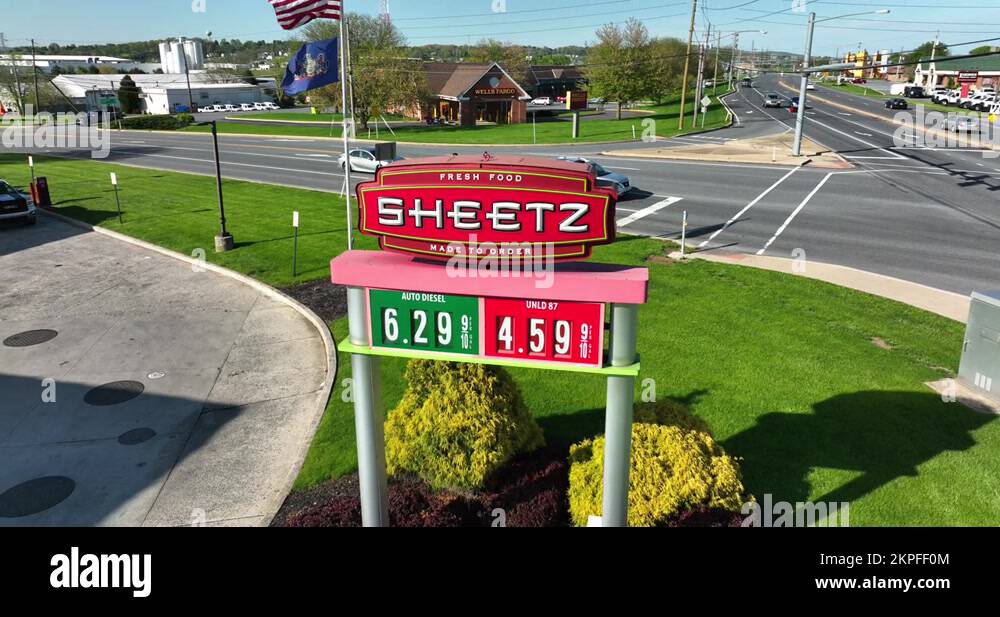 Gas station american flag Stock Videos & Footage - HD and 4K Video ...