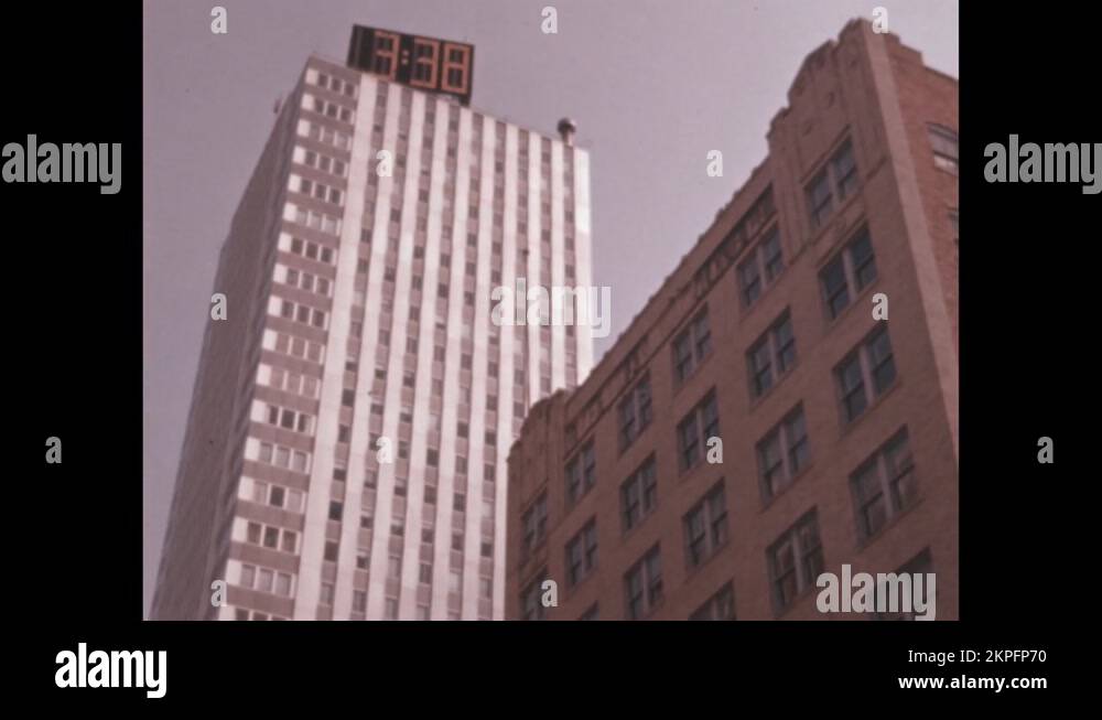 Digital clock tower Stock Videos & Footage - HD and 4K Video Clips - Alamy