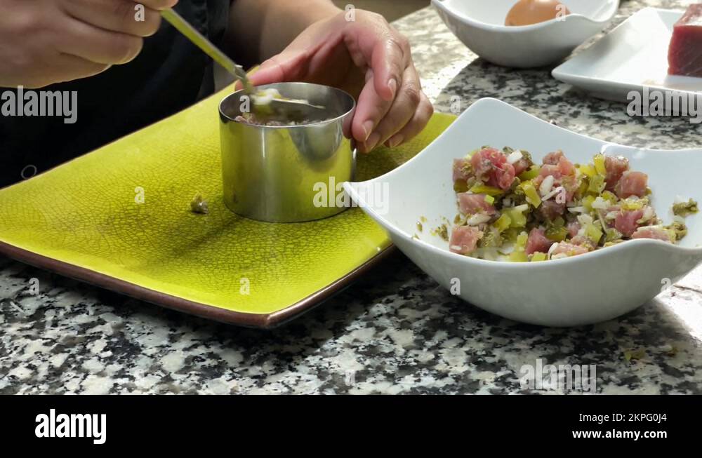 Round mold Stock Videos & Footage - HD and 4K Video Clips - Alamy