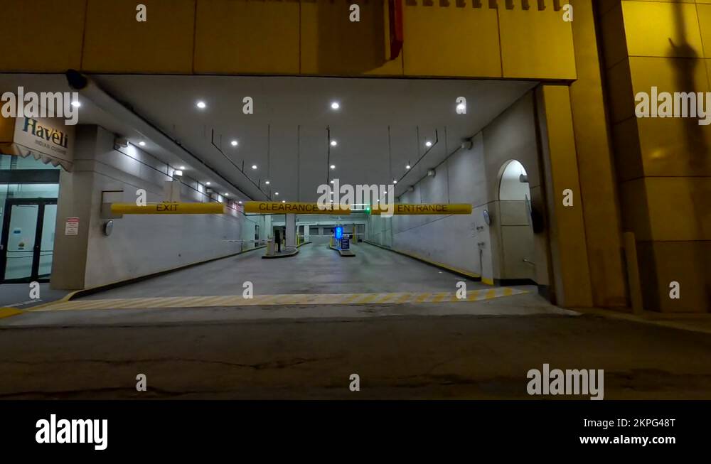 Haveli restaurant Stock Videos & Footage - HD and 4K Video Clips - Alamy