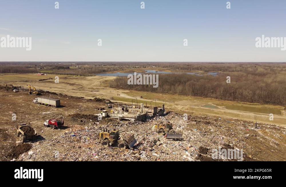 Soil diggers Stock Videos & Footage - HD and 4K Video Clips - Alamy