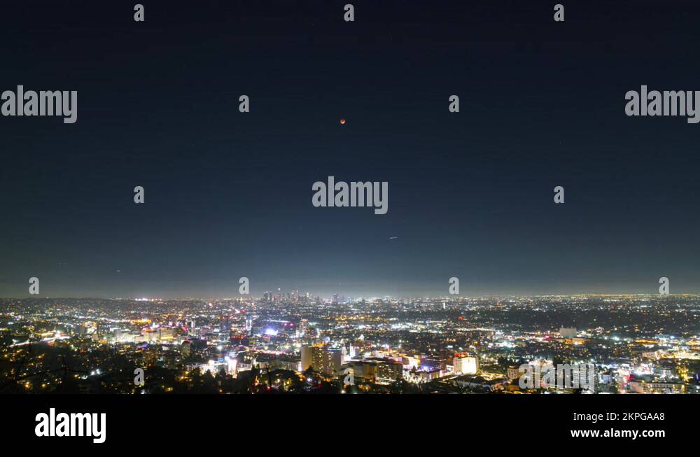 8K Time lapse of total lunar eclipse over Los Angeles skyline on May ...