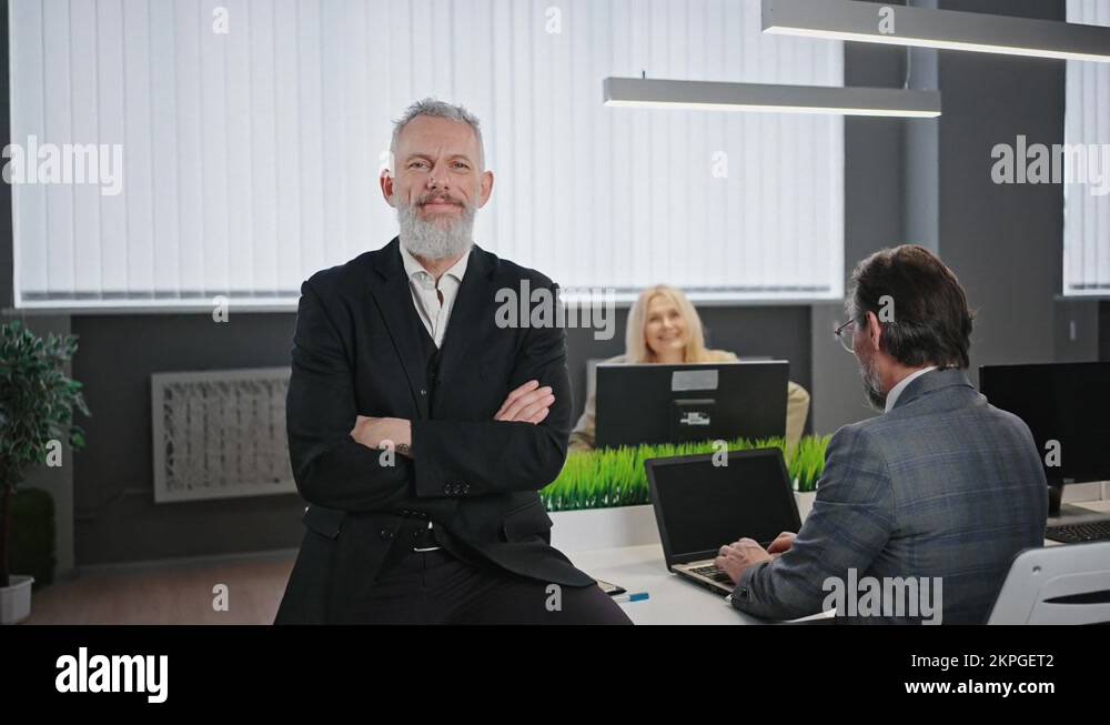 Portrait leadership Stock Videos & Footage - HD and 4K Video Clips - Alamy