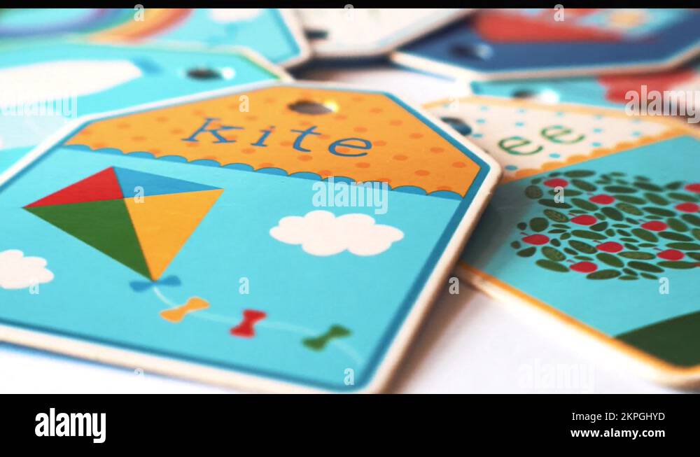 Rotating flash cards for preschool children learning with animals and ...