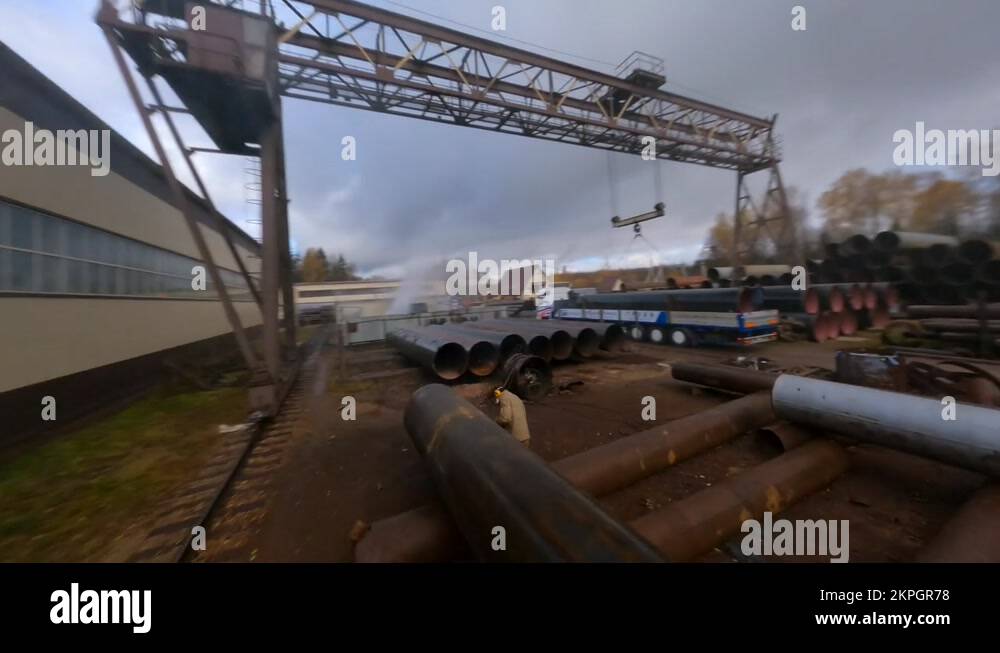 Loading steel pipe Stock Videos & Footage - HD and 4K Video Clips - Alamy