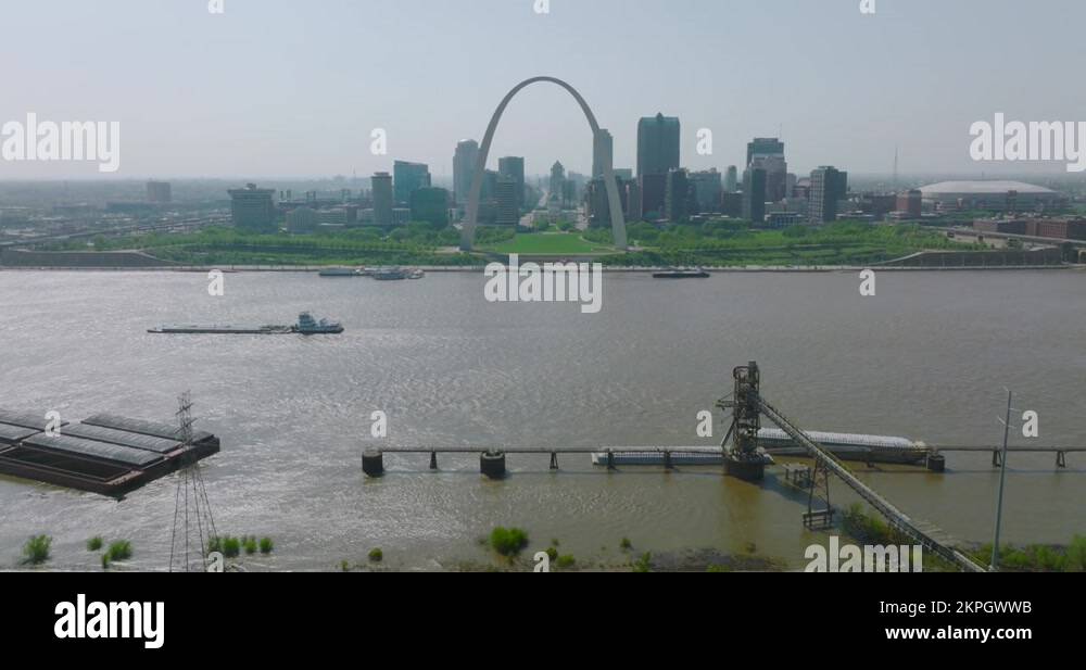 Iconic Gateway Arch National Park Monument in St. Louis Missouri ...