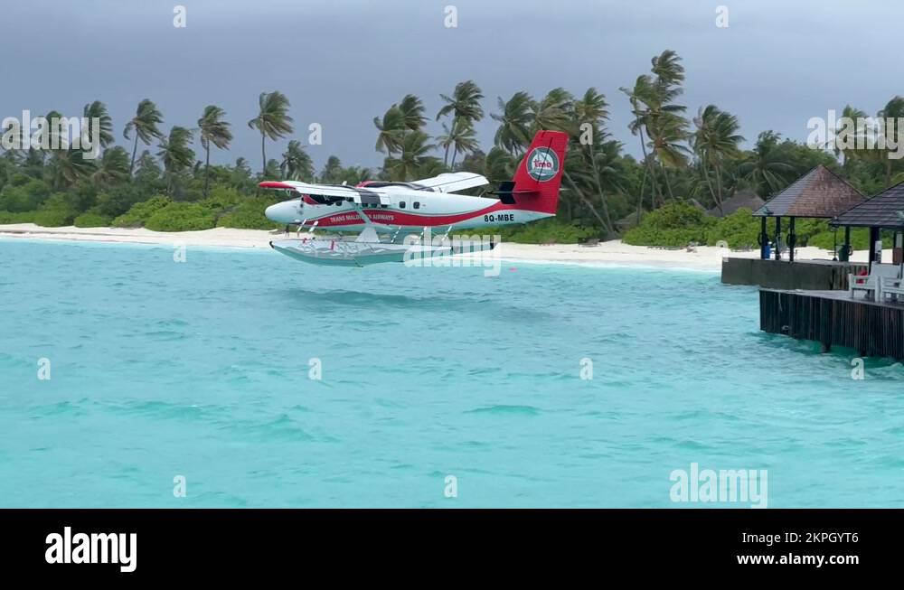 Maldive seaplane Stock Videos & Footage - HD and 4K Video Clips - Alamy