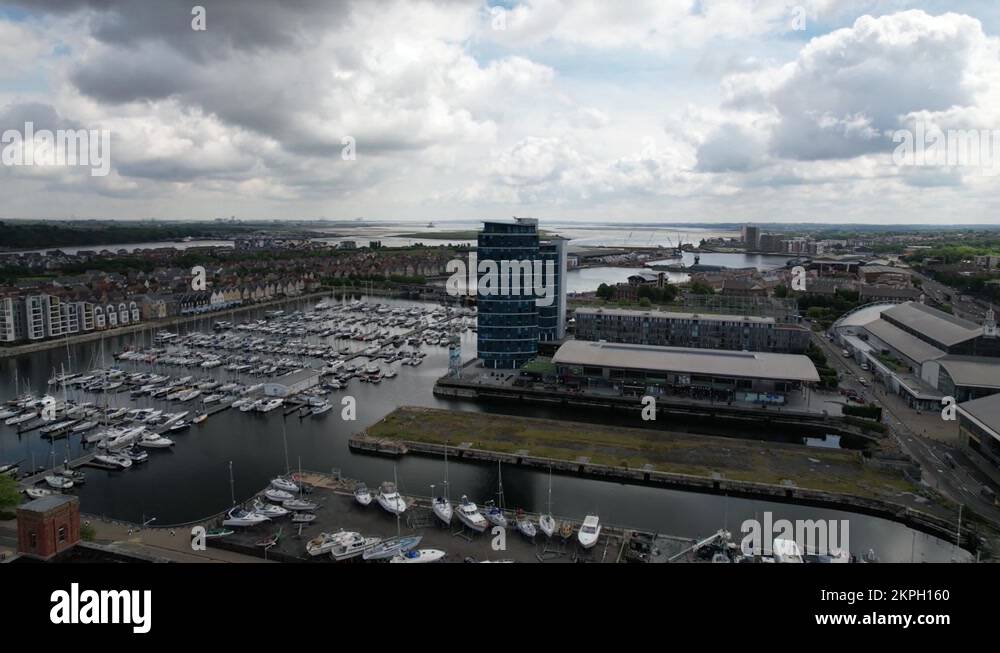 Chatham st Stock Videos & Footage - HD and 4K Video Clips - Alamy