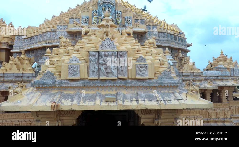 Mandir architecture Stock Videos & Footage - HD and 4K Video Clips - Alamy