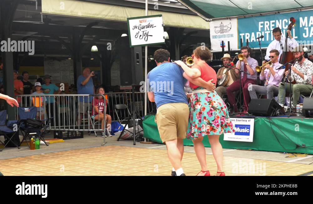 Swing dancing couple Stock Videos & Footage - HD and 4K Video Clips - Alamy